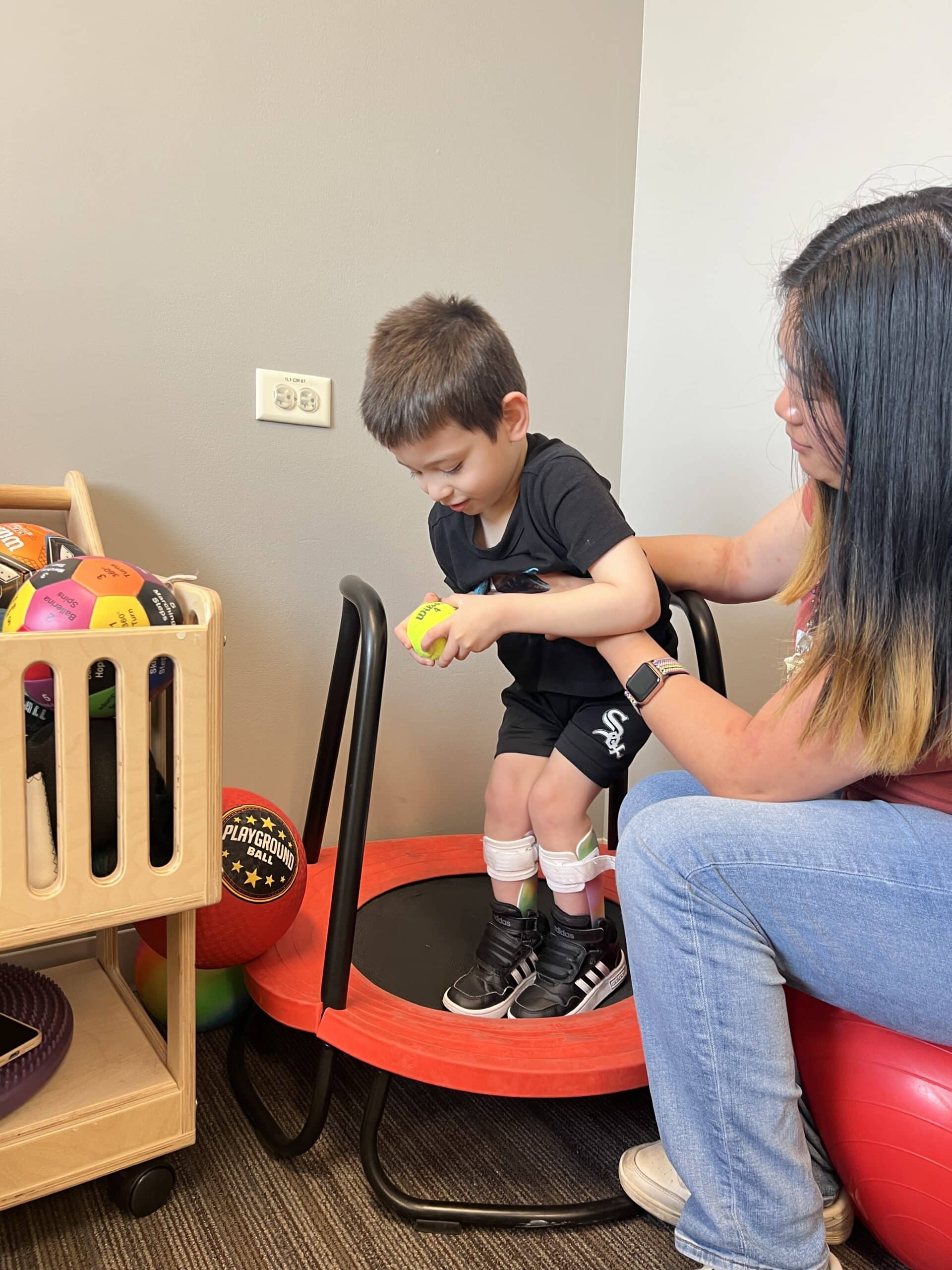 Child development skills and learning to jump. Four tips to use at home.