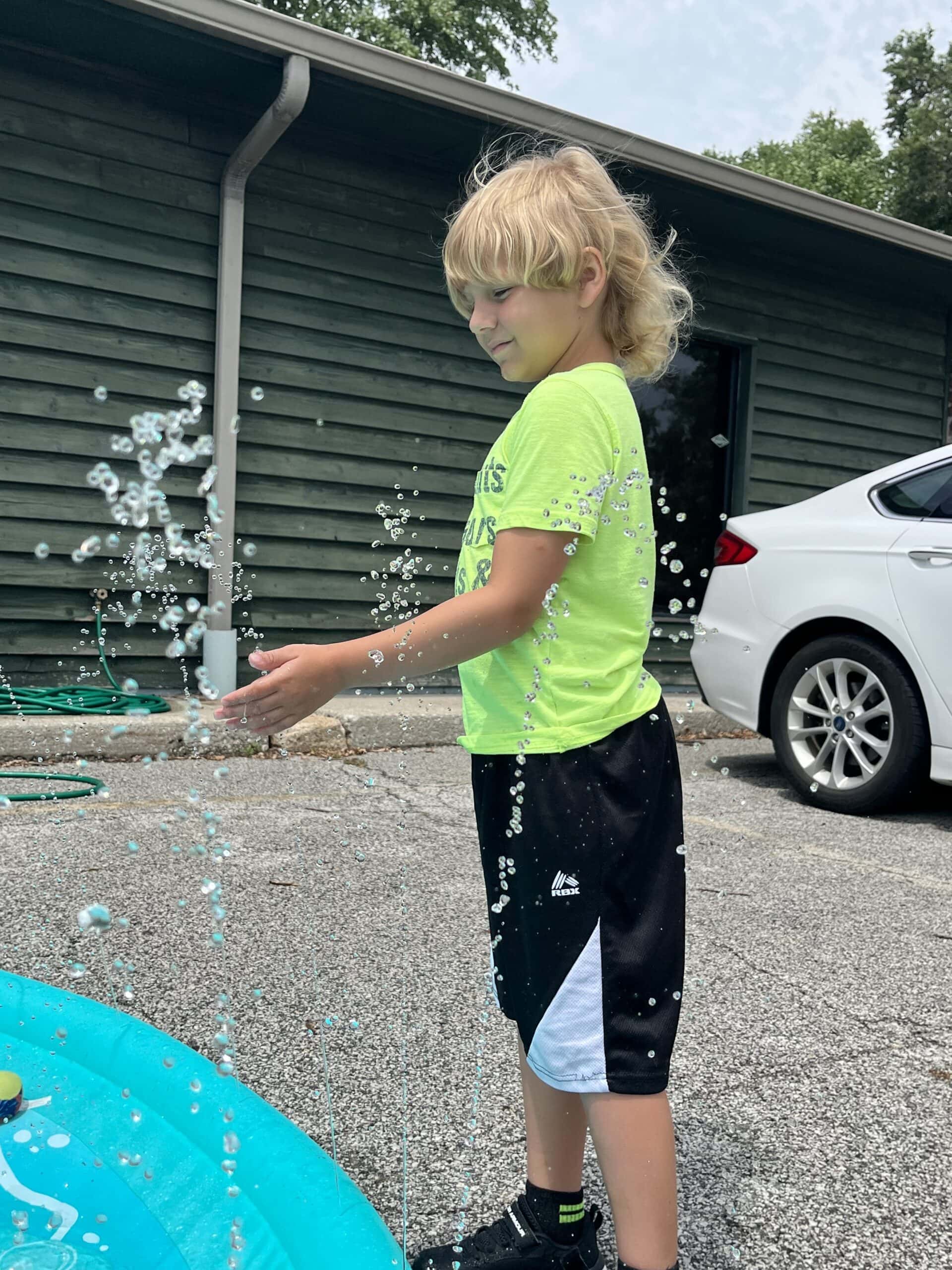 Pediatric play therapy activities using a bathtub or sink - Milestone ...